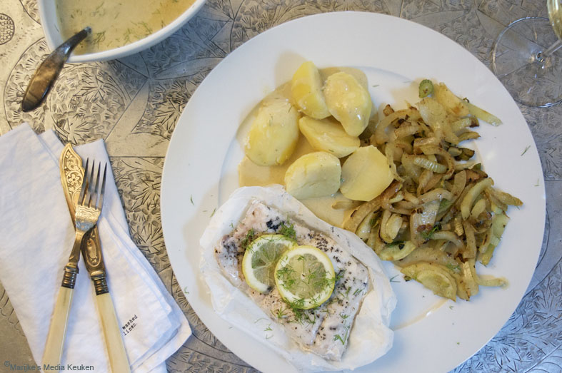 Gestoomde heek met ge­bakken venkel en venkel­saus ⋆ Marijke Sterk
